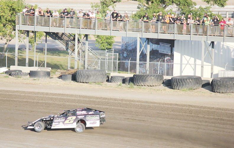 Champions crowned at Nodak Speedway | News, Sports, Jobs - Minot Daily News